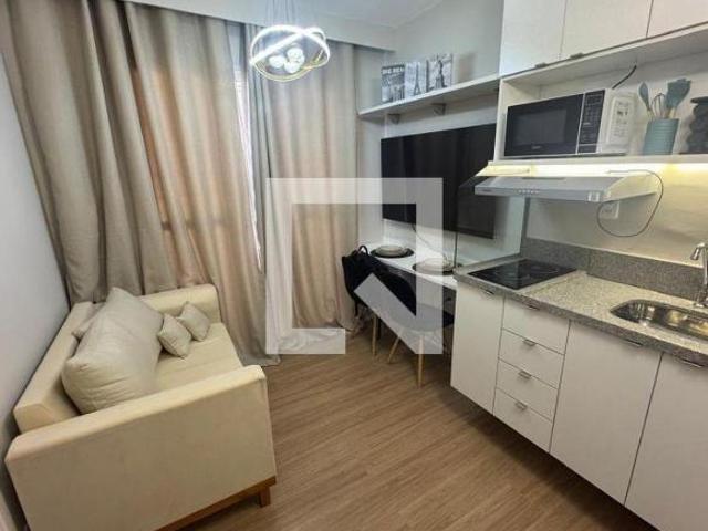 Apartamento à Venda Jardim Éster Yolanda, 1 Quarto, 25 m2