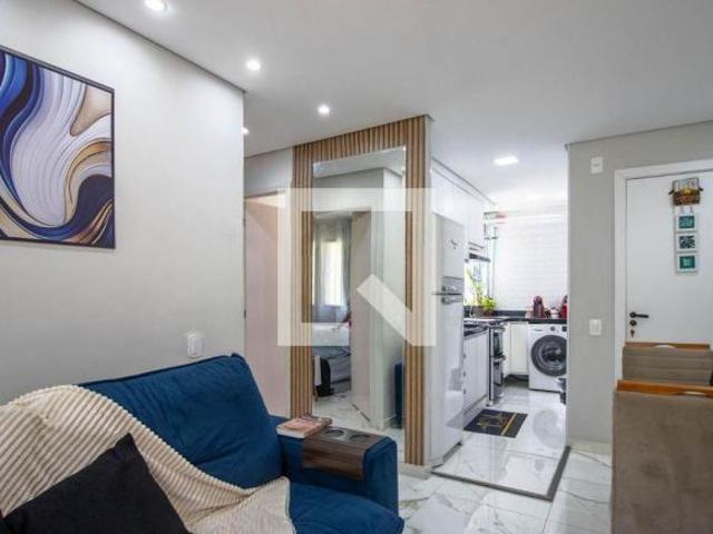 Apartamento à Venda Jardim Éster Yolanda, 2 Quartos, 40 m2