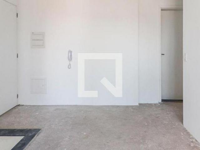 Apartamento à Venda Jardim Éster Yolanda, 2 Quartos, 45 m2