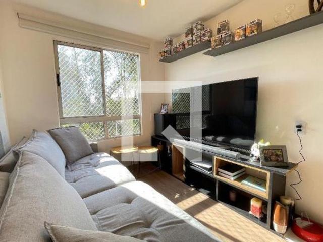 Apartamento à Venda Jardim Éster Yolanda, 2 Quartos, 55 m2