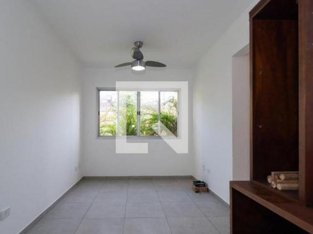 Apartamento à Venda Jardim Éster Yolanda, 2 Quartos, 55 m2