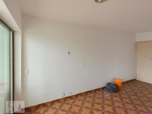 Apartamento à Venda Jardim Éster Yolanda, 2 Quartos, 60 m2