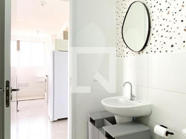 Apartamento à Venda Jardim Éster Yolanda, 2 Quartos, 37 m2