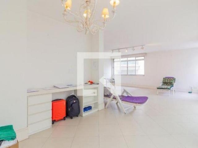 Apartamento à Venda Jardim Europa, 1 Quarto, 126 m2