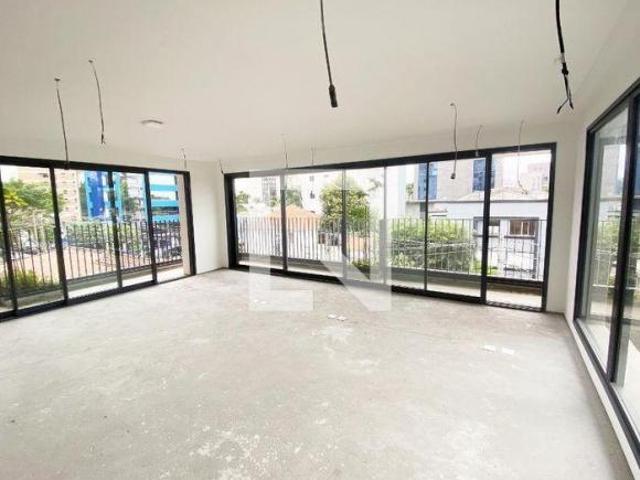 Apartamento à Venda Jardim Paulista, 2 Quartos, 156 m2