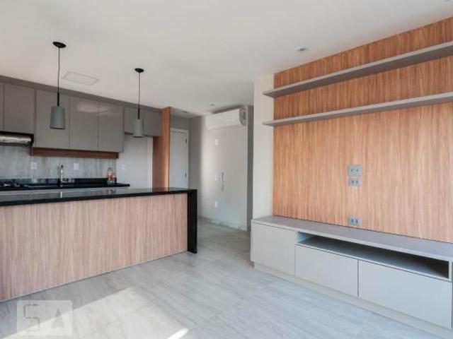 Apartamento à Venda Jardim Paulista, 2 Quartos, 71 m2