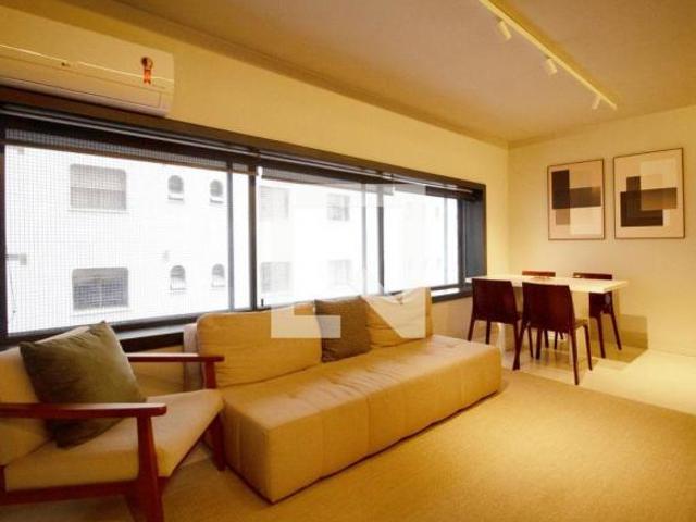 Apartamento à Venda Jardim Paulista, 2 Quartos, 72 m2