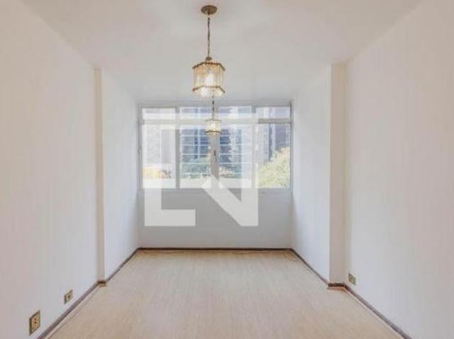 Apartamento à Venda Jardim Paulista, 2 Quartos, 72 m2