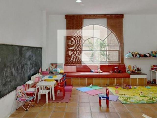 Apartamento à Venda Jardim Paulista, 2 Quartos, 90 m2