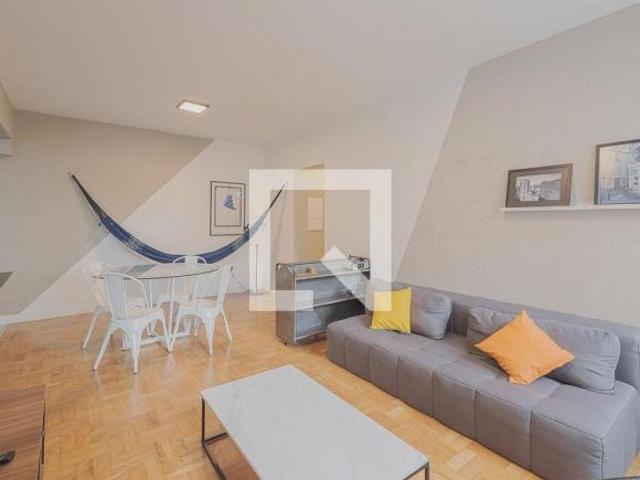 Apartamento à Venda Jardim Paulista, 2 Quartos, 90 m2