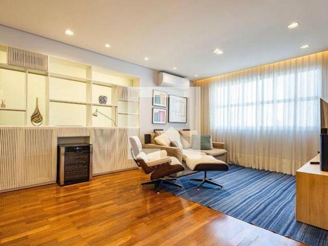 Apartamento à Venda Jardim Paulista, 2 Quartos, 96 m2