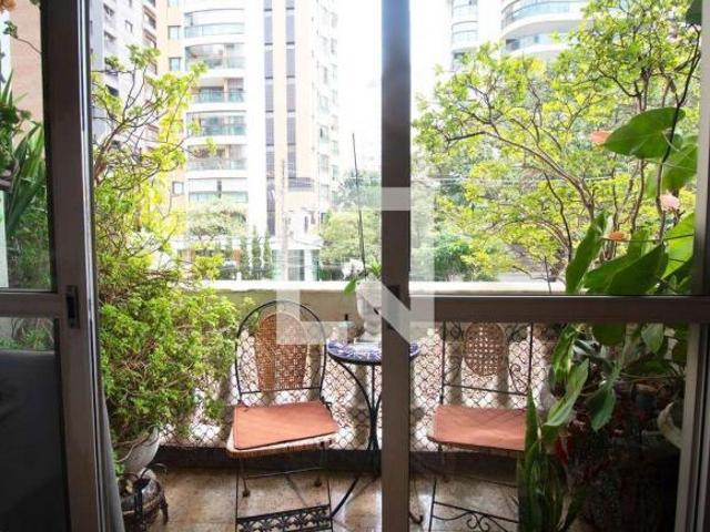 Apartamento à Venda Jardim Paulista, 3 Quartos, 135 m2