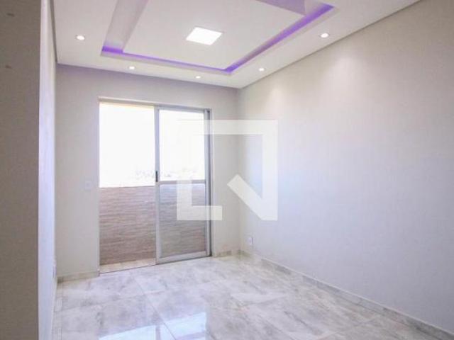 Apartamento à Venda Jardim Santa Teresinha, 2 Quartos, 60 m2