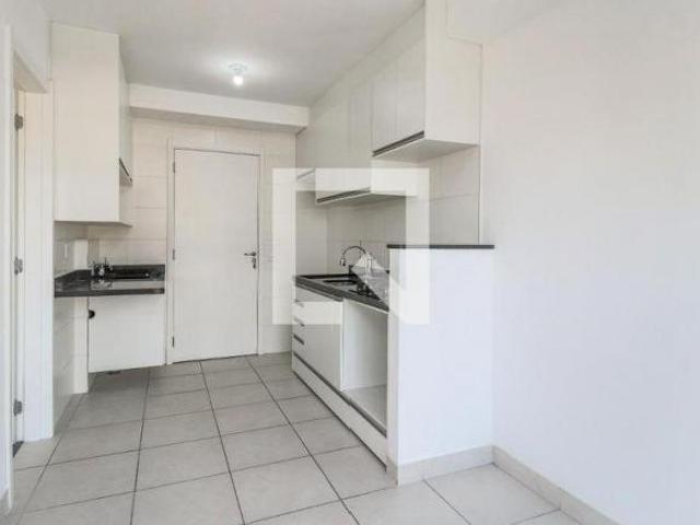 Apartamento à Venda Jardim Sao Luis, 1 Quarto, 29 m² São Paulo