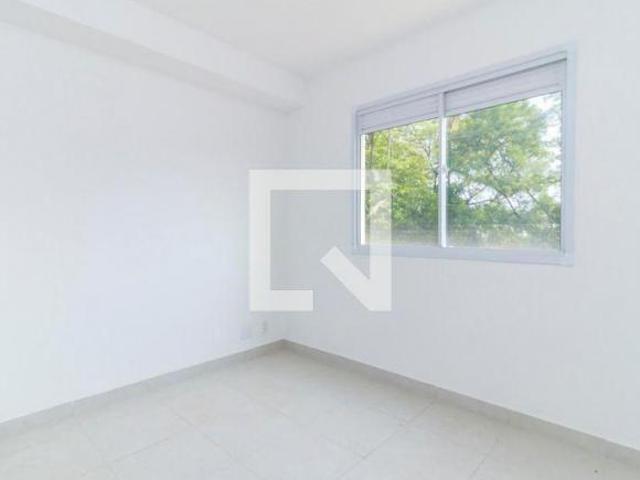 Apartamento à Venda Jardim Sao Luis, 1 Quarto, 30 m² São Paulo