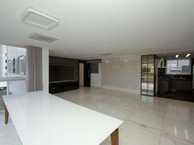 Apartamento à Venda Luxemburgo, 4 Quartos, 240 m2