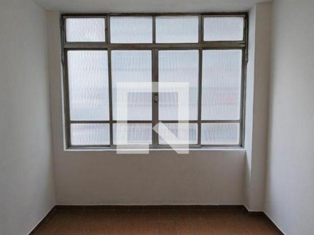 Apartamento à Venda Liberdade, 1 Quarto, 28 m² São Paulo