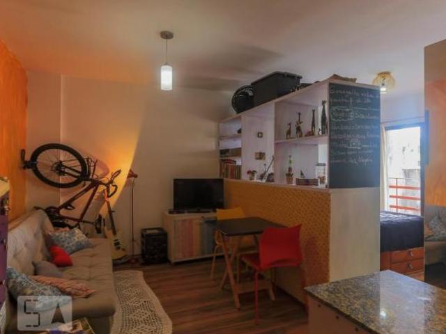 Apartamento à Venda Liberdade, 1 Quarto, 30 m² São Paulo