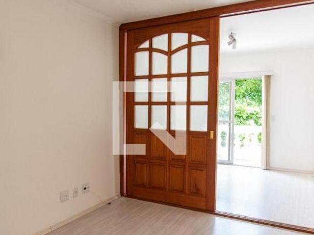 Apartamento à Venda Liberdade, 2 Quartos, 44 m² São Paulo