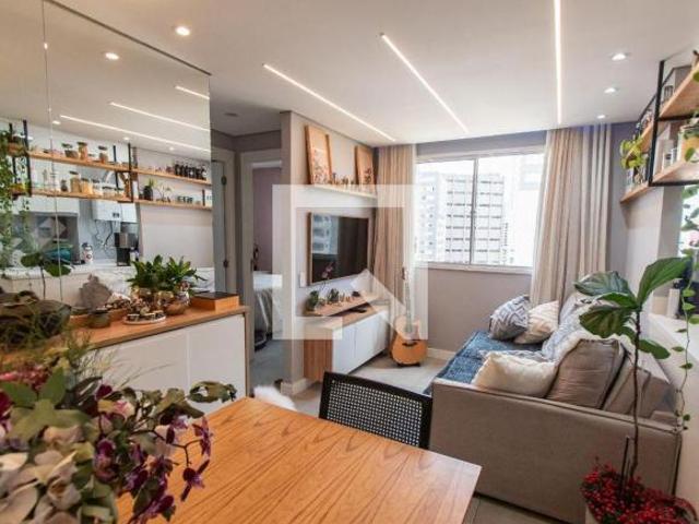 Apartamento à Venda Liberdade, 2 Quartos, 45 m2