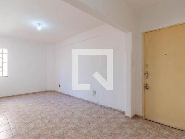 Apartamento à Venda Liberdade, 2 Quartos, 70 m2