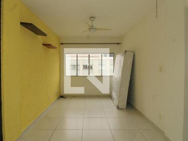 Apartamento à Venda Liberdade, 2 Quartos, 75 m2