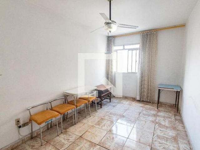 Apartamento à Venda Liberdade, 2 Quartos, 75 m2