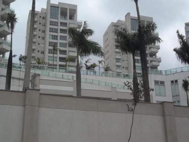 APARTAMENTO A VENDA / LOCAÇÃO 367M²