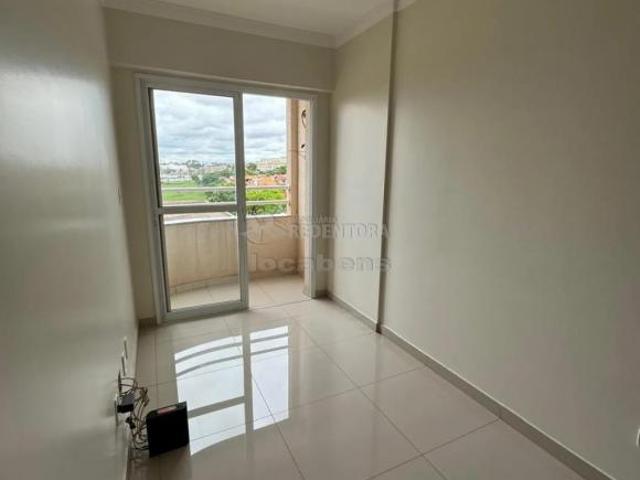 Apartamento a venda localizado no bairro Vila Itália com 02 dormitório e 02 vagas de garagem