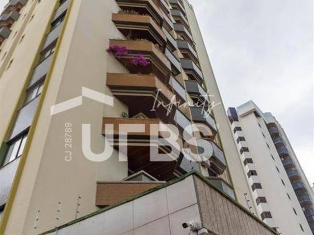 Apartamento à venda, localizado no Setor Oeste, 313 m² 5 quartos, sendo 2 suítes