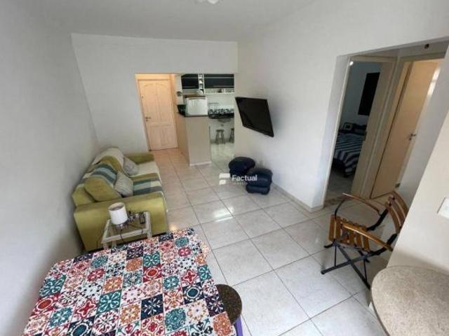 Apartamento à venda localizado na região Av. Dom Pedro I, Praia da Enseada no Guarujá