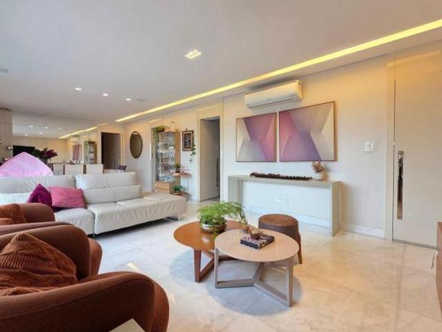 Apartamento à Venda Lourdes, 3 Quartos, 128 m2