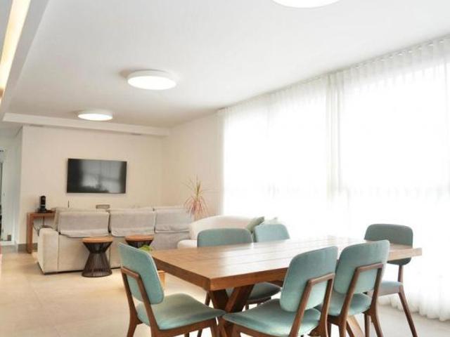 Apartamento à Venda Lourdes, 4 Quartos, 143 m2