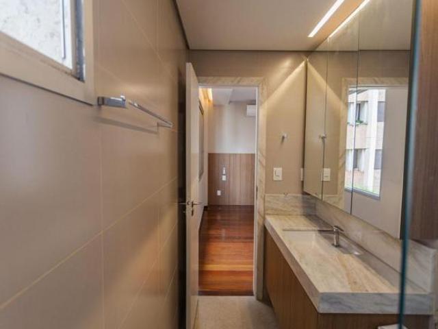 Apartamento à Venda Lourdes, 4 Quartos, 118 m2