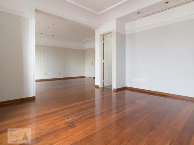 Apartamento à Venda Lourdes, 4 Quartos, 220 m2