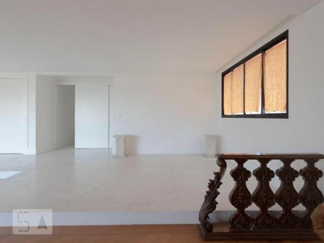 Apartamento à Venda Pacaembu, 3 Quartos, 215 m2