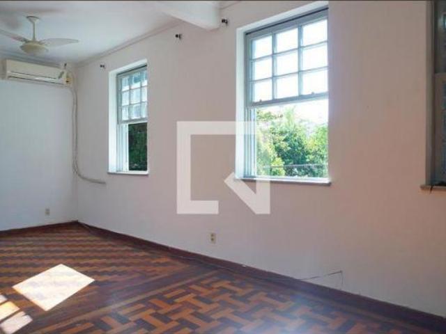 Apartamento à Venda Passo D&apos areia, 4 Quartos, 90 m² Porto Alegre