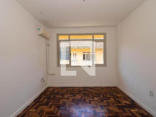 Apartamento à Venda Passo D&apos areia, 2 Quartos, 64 m² Porto Alegre