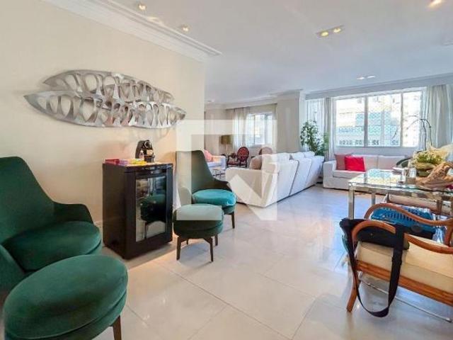 Apartamento à Venda Paraíso, 3 Quartos, 200 m2