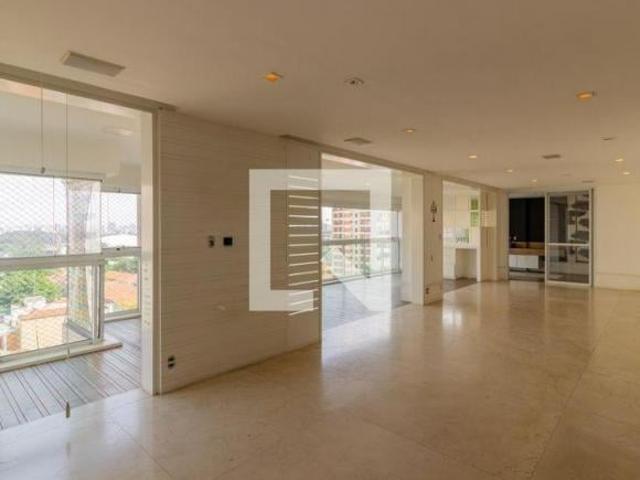 Apartamento à Venda Paraíso, 3 Quartos, 215 m2