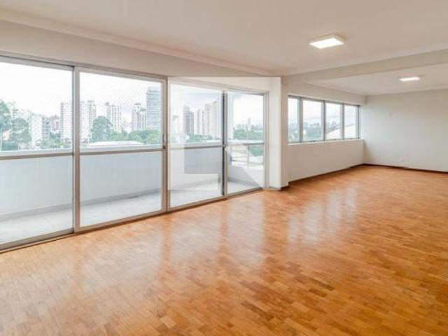 Apartamento à Venda Paraíso, 3 Quartos, 216 m2
