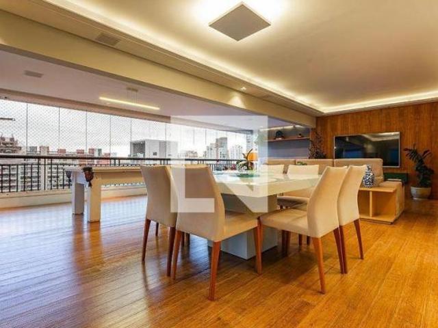 Apartamento à Venda Paraíso, 3 Quartos, 223 m2