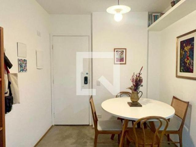 Apartamento à Venda Paraíso, 1 Quarto, 46 m2