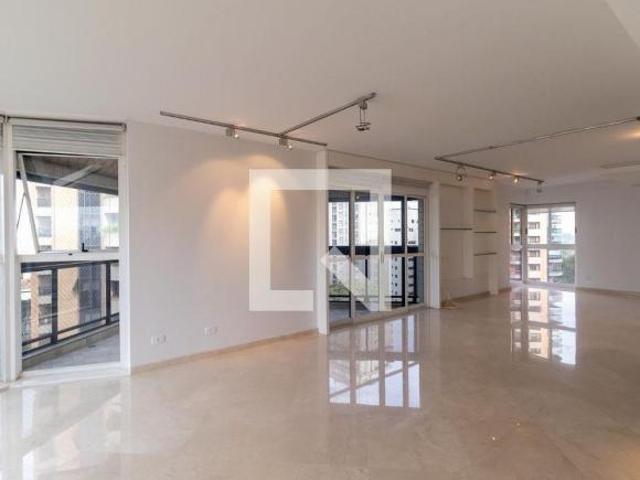 Apartamento à Venda Paraíso, 4 Quartos, 195 m2