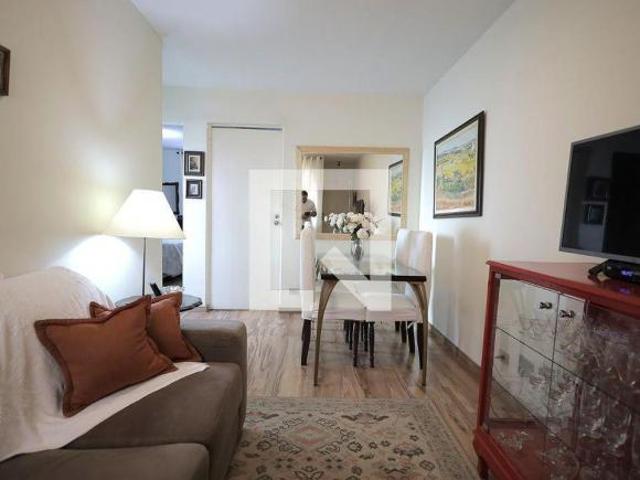 Apartamento à Venda Parque Bandeirante, 2 Quartos, 62 m2