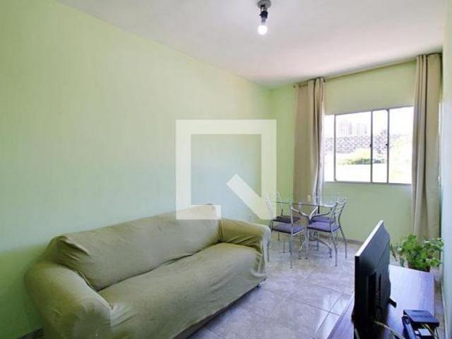 Apartamento à Venda Parque Industrial das Oliveiras, 2 Quartos, 58 m2