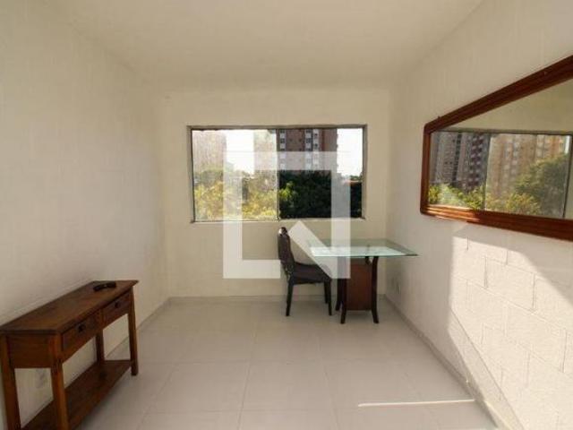 Apartamento à Venda Partenon, 1 Quarto, 50 m² Porto Alegre