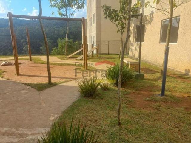 Apartamento à venda, Pedra Branca, 02 dormitórios, sala, cozinha, 01 banheiro, sem vaga