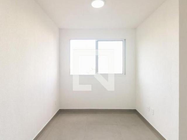 Apartamento à Venda Penha de França, 2 Quartos, 42 m2