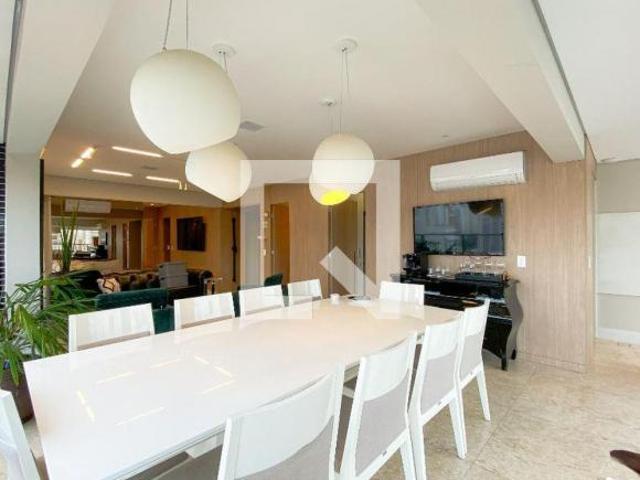 Apartamento à Venda Perdizes, 2 Quartos, 135 m2